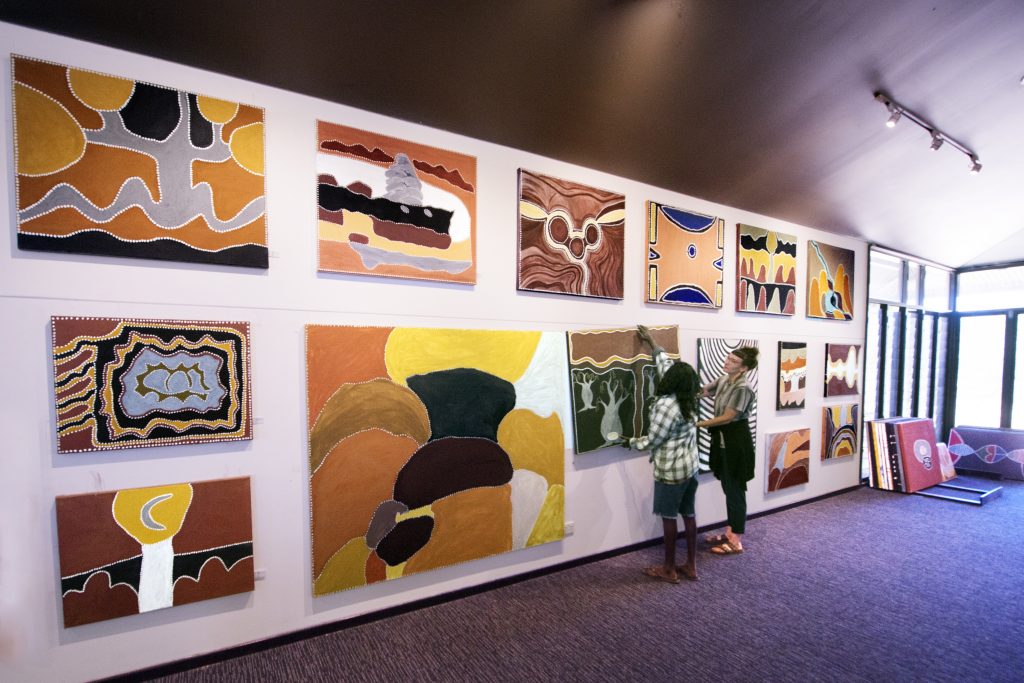 Gallery - Warmun Art Centre